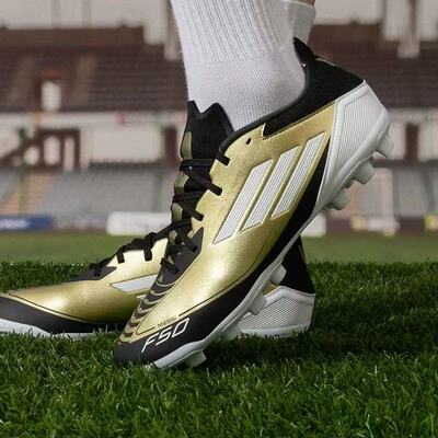 阿迪达斯男女款AG短钉低帮足球鞋