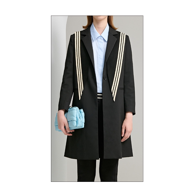 nowshow朗香黑色风衣配围巾