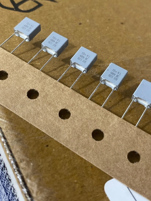 BCMKT370薄膜电容器400v103