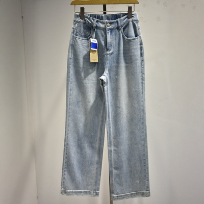 V美女装品牌2026春夏新款专柜时尚舒适直筒阔腿牛仔裤M7716