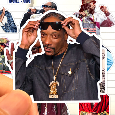 史努比狗狗贴纸高清防水说唱歌手Snoop Dogg狗哥装饰画粘贴行李箱