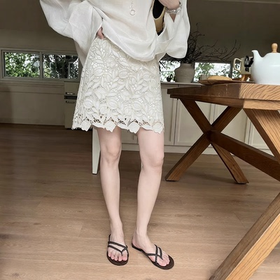 初打 十三行早春上新韩系短裙郁金香浮雕绣花蕾丝半身裙女BQA295