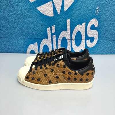 Adidas女子休闲贝壳经典板鞋