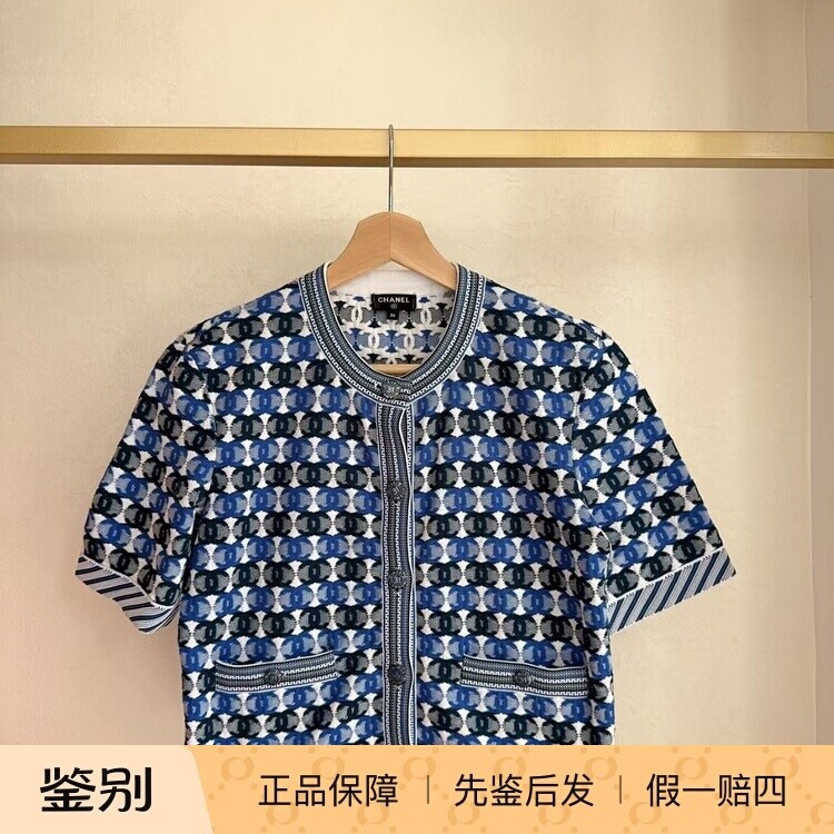 98新 Chanel 满logo 蓝色 开衫36码印花毛针织衫短袖圆领时尚上衣