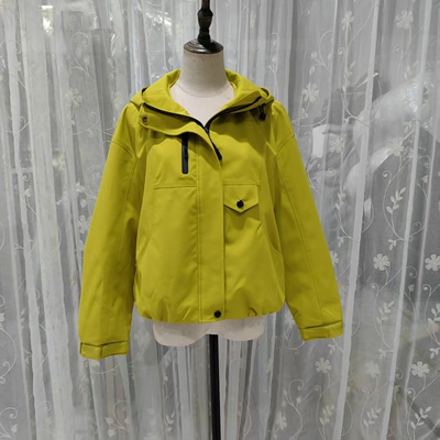 商场轻奢2026秋季新款时尚减龄百搭连帽休闲夹克外套女冲锋衣6251