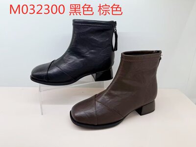 香香莉女鞋2025冬新款大码42加绒女短靴马丁靴子百搭休闲鞋32300
