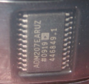 ADM207EARUZ  TSSOP24 RS-232接口集成