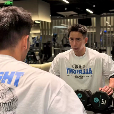 朴才勋压倒联名overwhelm短袖健身健美宽松休闲大码男T恤纯棉上衣