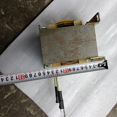 议价Reactor Model 460V75 With Traces Of Use On The Appearanc