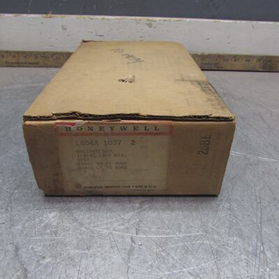 HONEYWELL L604A10372 PRESSURETROL 3 WIRE 250V MAX NOS MAKE O
