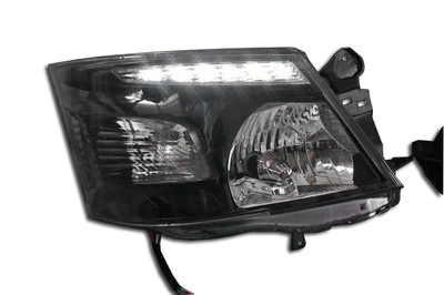 适用于NISSAN日产URVAN尼桑E26NV350改装LED前大灯总成