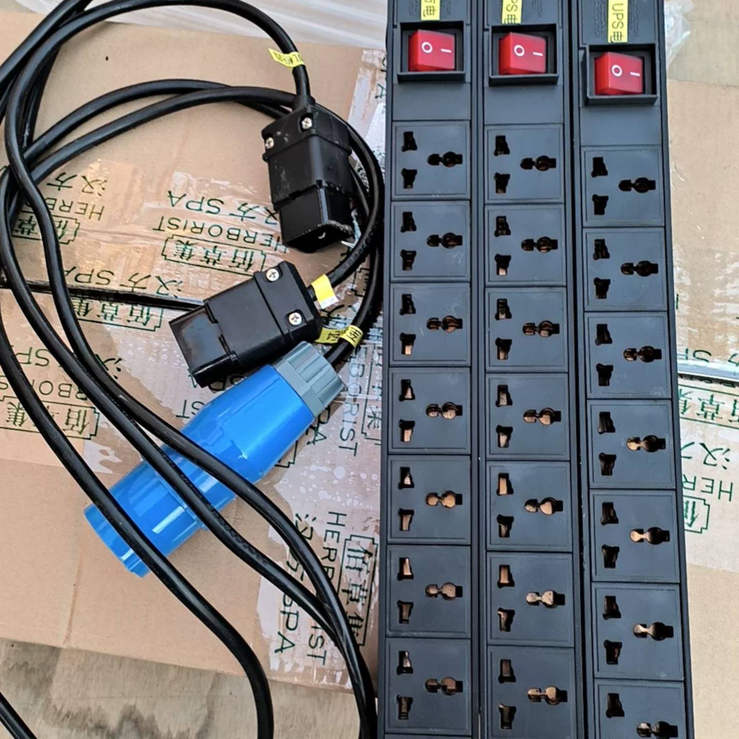 可维修固固劲GWIGI PDU电源分配器 GGL-W8X1.5C2议价