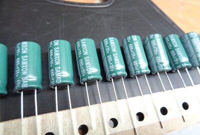 盒装 台湾 SAMXON 35V680UF GF 高频低阻 10X16 105度