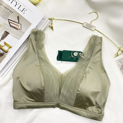 性感无钢圈健康养护乳胶杯