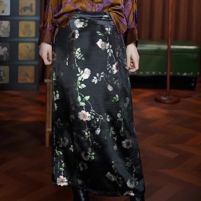 出水芙蓉（黑色）老料女装新款提花半裙民族风
