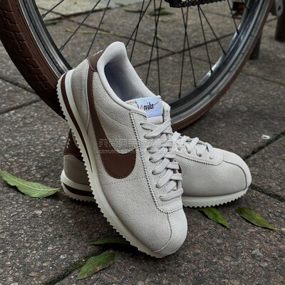 代购Jae Tips X Saucony ProGrid Triumph 4索康尼联名款透气复