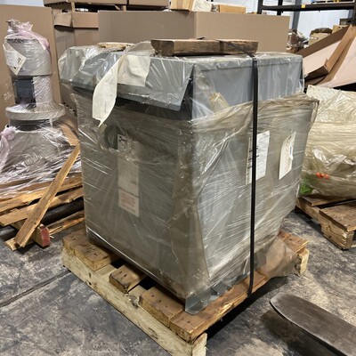 Thammond 3 相干式变压器型号:141602 40KVA。 全新!!