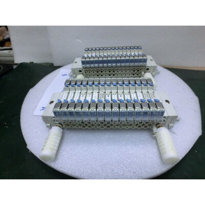 SMC SS5Y3-ADL31 Manifold w 15pcs SMC SY3240-5LOZE Solenoid V