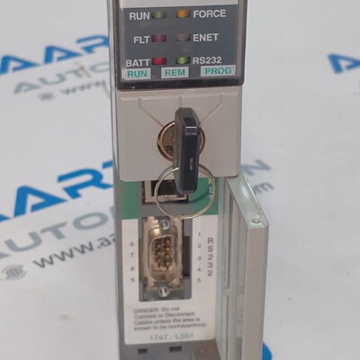 Allen Bradley 1747L551 Servo A SLC 500 505 Procesador Mando