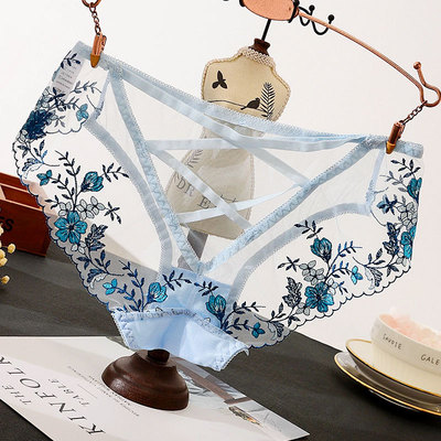 新款性感内裤女百搭镂空蕾丝绣花网纱超薄透气交叉带棉裆三角裤女