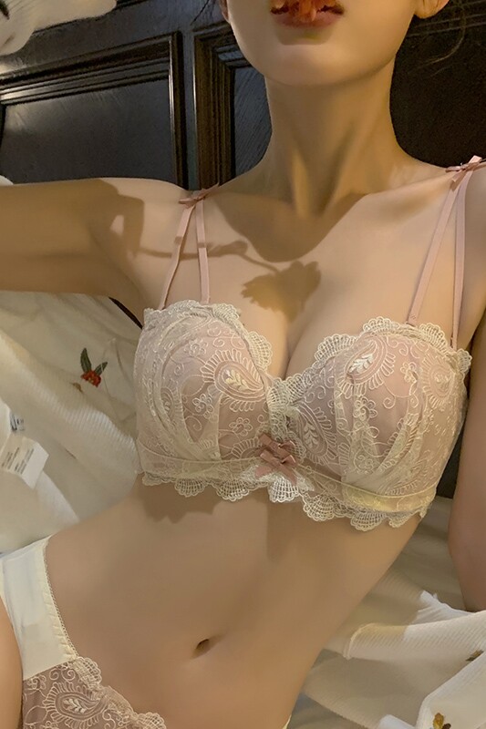 维多利亚无钢圈乳胶内衣女性感美背蕾丝小胸聚拢防下垂文胸套装