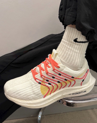 Nike/耐克正品 ZOOM X超级飞马女子运动缓震健身跑步鞋DM3414-100