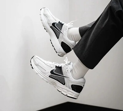 Nike耐克男鞋Zoom Vomero 5低帮复古运动休闲鞋跑步鞋FB9149-101
