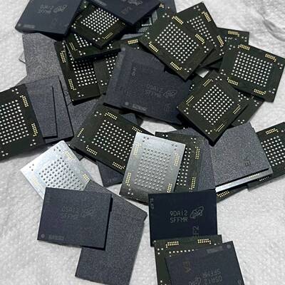 可维修MTFC32GAKAEDQ-AIT32G芯片100脚议价