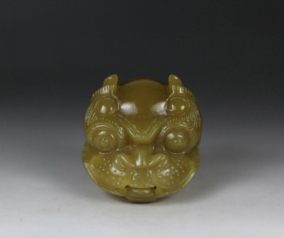 新疆和田玉◆62.4克糖玉-虎头皮带扣◆配饰◆