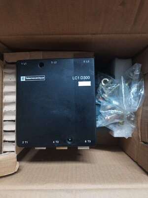 施耐德接触器LC1-D300M7C220V精品库存