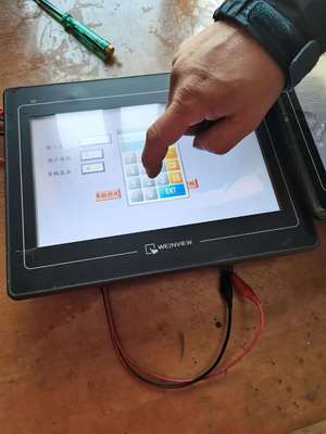 （议价）威伦通触摸屏MT6100iV5WV功能完好已测试成
