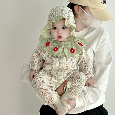 女宝宝春秋款荷叶领碎花连体衣