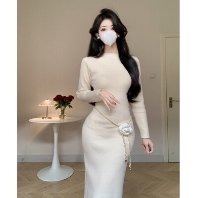 Amy的店长款包臀裙毛衣纯色漏背