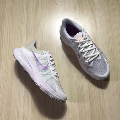 Nike女子气垫减震运动透气跑步鞋