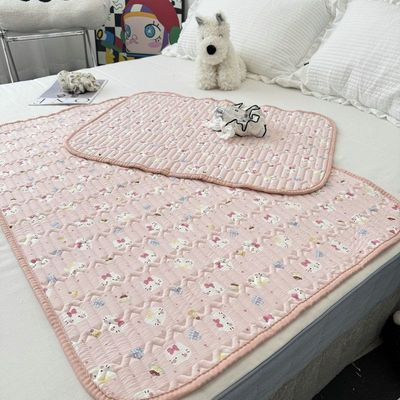 少女蛋糕猫婴儿童宝宝防滑隔尿薄垫子女生姨妈经期防侧漏换洗护理