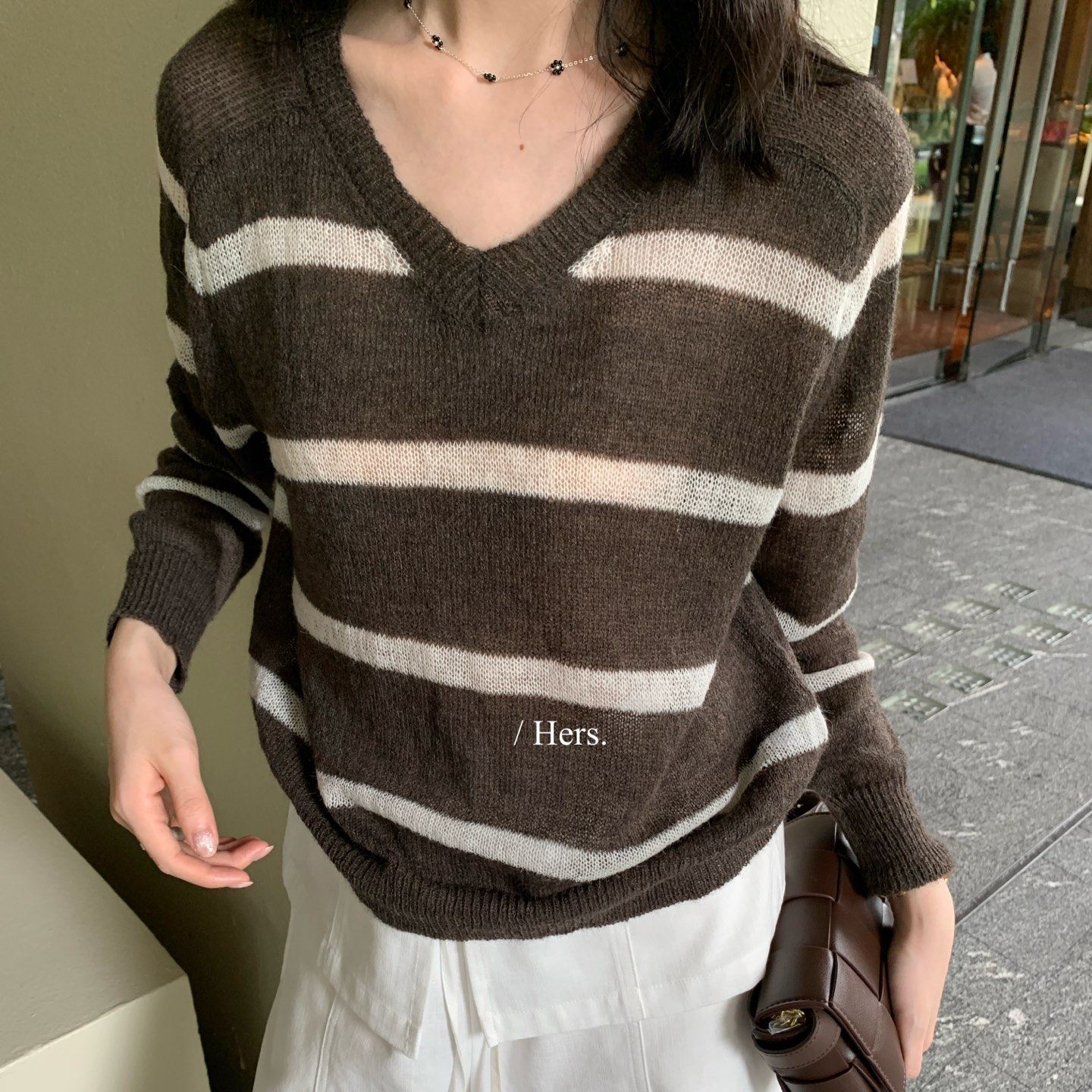 hers 一勺甜 秋季韩系慵懒风条纹V领针织衫女百搭宽松毛衣66769