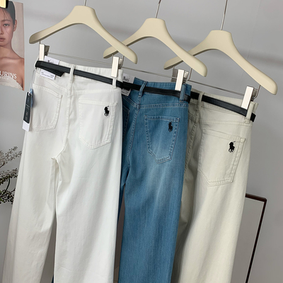 时髦出街！老钱风白色牛仔裤