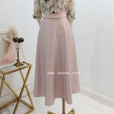 粉色温柔高腰显瘦半身裙