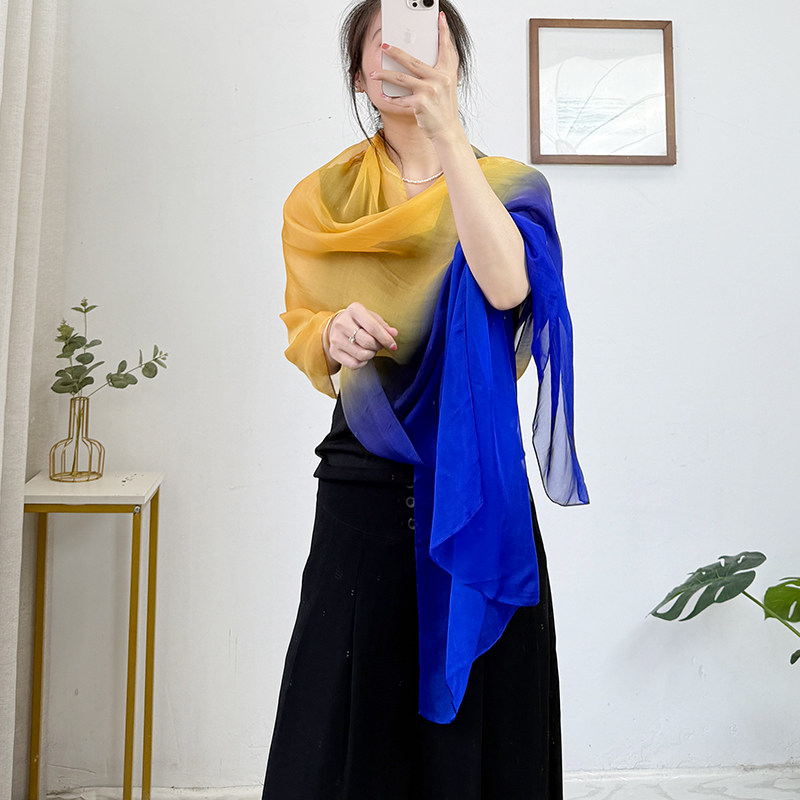 渐变色真丝绸围巾100桑蚕丝丝巾女式披肩新款薄款纱巾礼物
