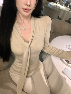 Mimo dk 韩系氛围感V领针织衫女秋冬内搭修身显瘦温柔高级感上衣