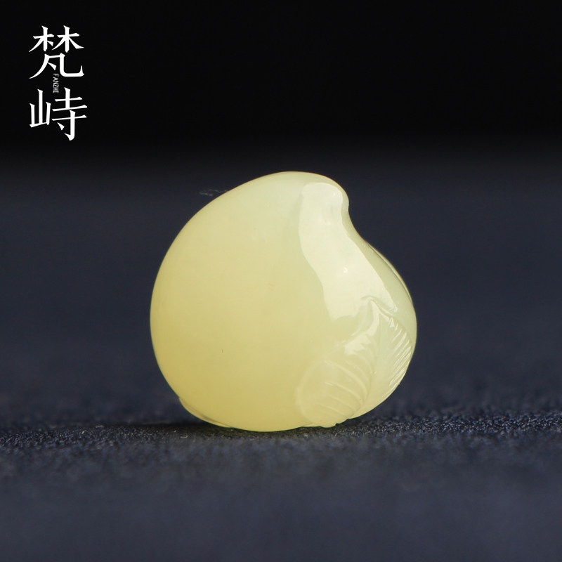 梵峙和田玉仙桃子挂件吊坠送证书