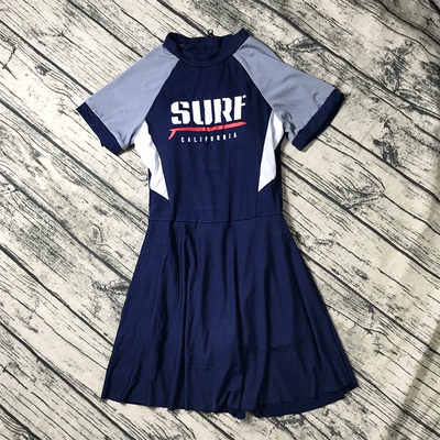 显瘦遮肚保守女连体泳衣