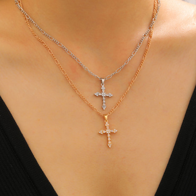 方晶锆石镶嵌十字架吊坠锁骨链