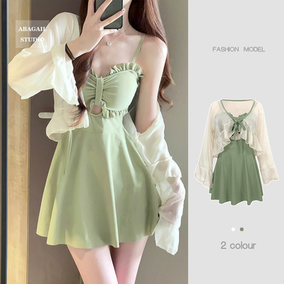 高级感简约保守裙式连体泳衣套装