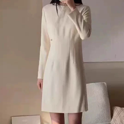 A234春秋小个子修身法式复古高级感气质设计感小众纯色连衣裙女装