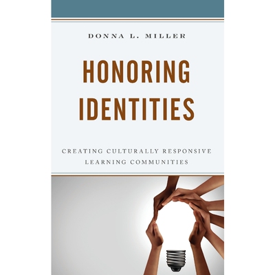 按需印刷Honoring Identities[9781475857870]