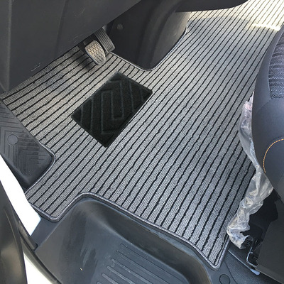 东风睿立达V7/V5/V8E 途逸T7 凯普特K5E/K6E新能源电车货车脚垫