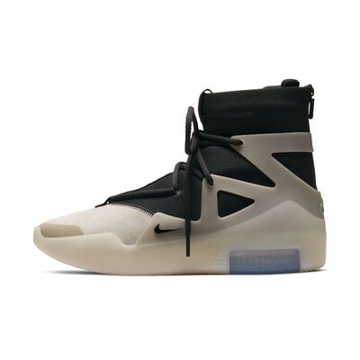 Nike黑白灰复古高帮篮球鞋