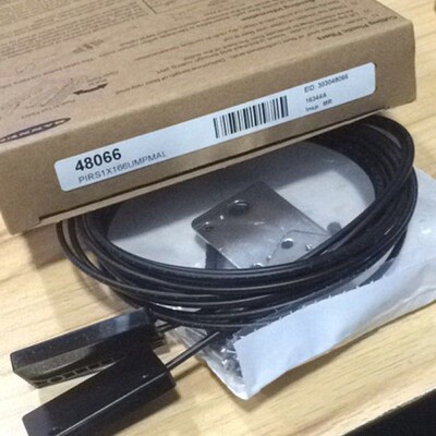 PIRS1X166UMPMAL banner邦纳矩形光纤传感器