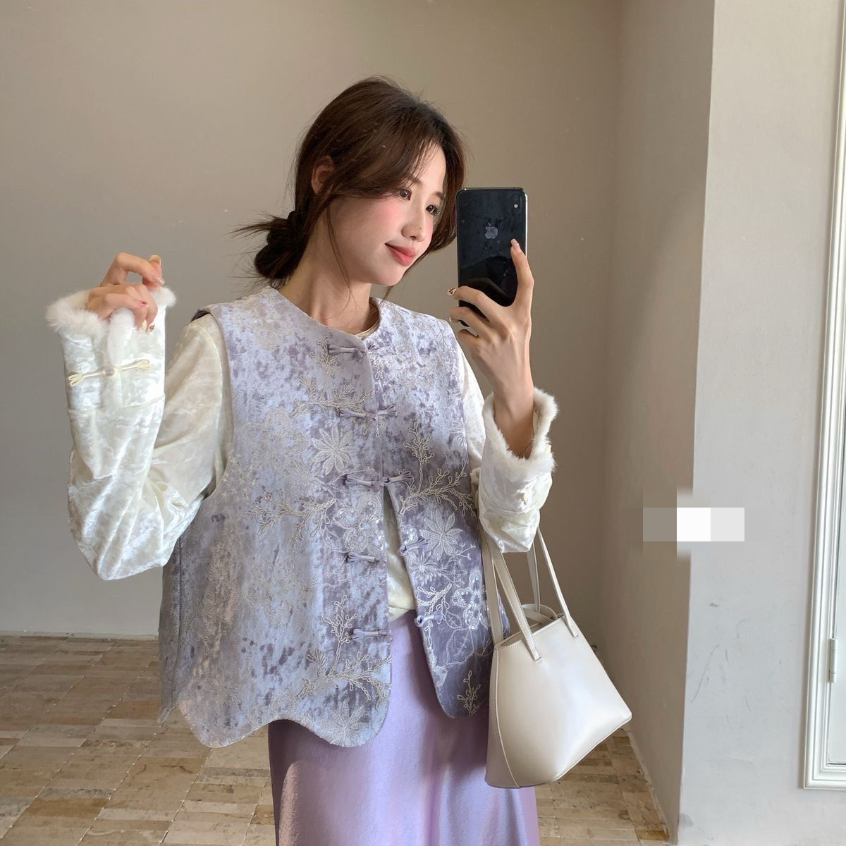 新中式丝绒刺绣钉珠毛毛棉马甲女装加厚国风减龄气质加厚马夹背心